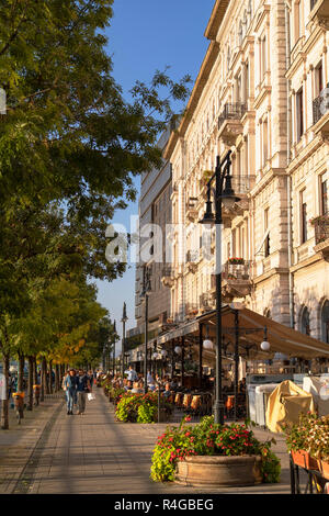 Outdoor restaurants on Danube Promenade, Budapest, Hungary Stock Photo ...