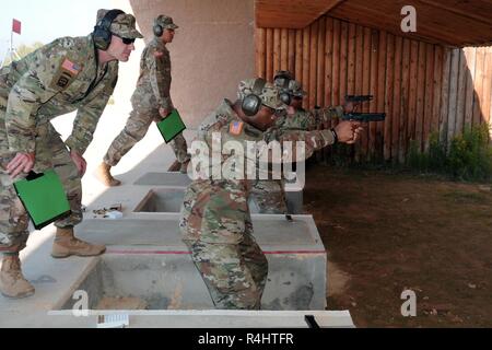 US Army Soldiers from NRDC Spain and a Spanish Soldier from NRDC Spain ...
