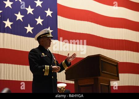 GROTON, Conn. (Oct. 26, 2018) Tampa, Florida native Cmdr. Philip ...