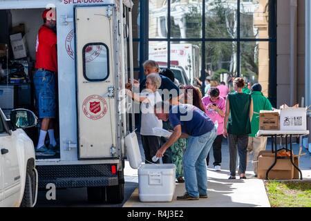 Salvation Army Emergency feeding unit Stock Photo - Alamy