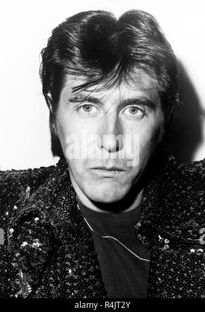 Bryan Ferry singer with the band Roxy Music June 2001 start their World ...