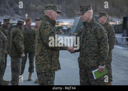 U.S. Army Col. Mark Miller assumes command of the 128th Aviation ...