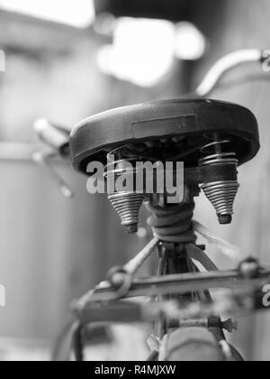 OLD BICYCLE SEAT SHOT FROM BACK Stock Photo - Alamy