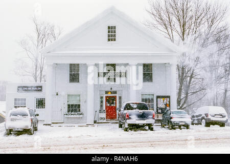 The Petersham Country Store on a snowy winter day Stock Photo - Alamy