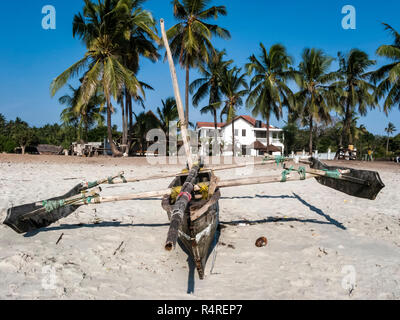 Kipepeo Beach, Dar Es Salaam, Tanzania Stock Photo - Alamy