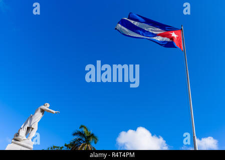 Cuban flag against the blue sky. Ñopy space. Vertical Stock Photo - Alamy