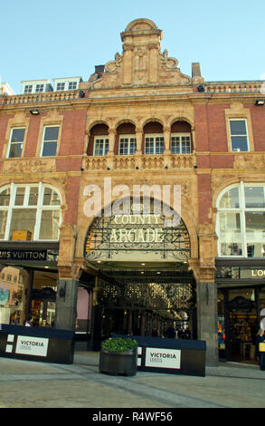 Entrance to the Victoria Quarter Shopping Arcade, Briggate, Leeds, West ...