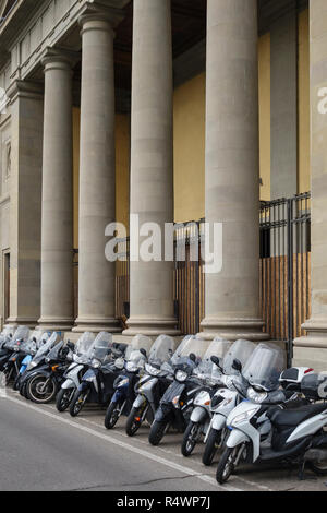parking scooters, Firenze, Florence, Tuscany, Toscana, Italy, Europe ...
