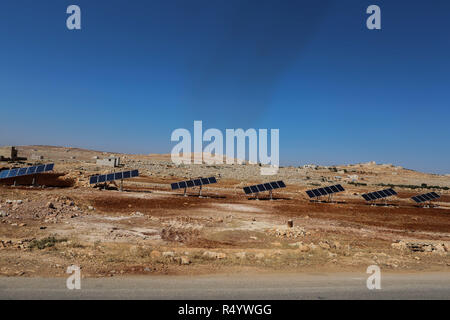 September 22, 2018 - Syrians install solar panels as a source of ...