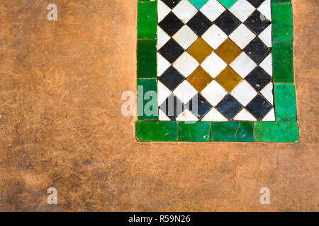 Decorative Islamic floor tiles in Sultan Muhammad Al Fati7 Mosque ...