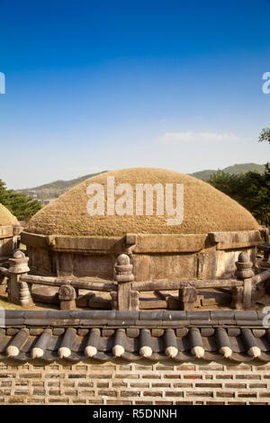 Korea, Seoul, Royal Tombs of Heolleung and Illeung, Tomb of King Sunjo ...