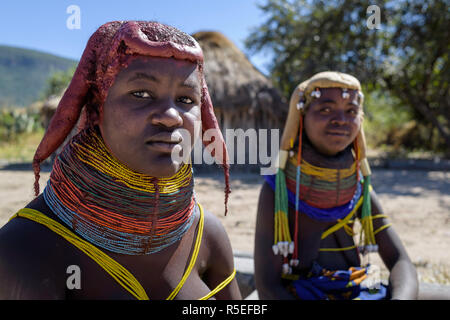 Mumuila tribe, Hungueria, Angola Stock Photo - Alamy