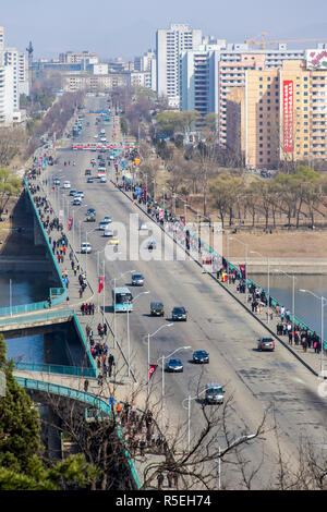Rungna Bridge spanning the river Taedong in central Pyongyang ...