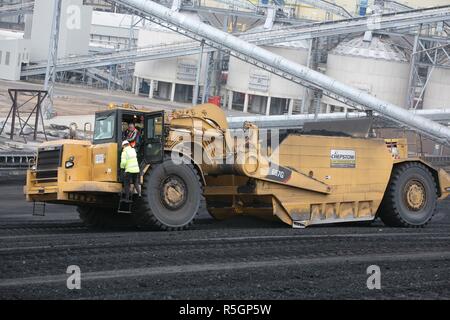 Caterpillar 657G Motor Scraper, Coal Scraper owned by Chepstow Plant ...