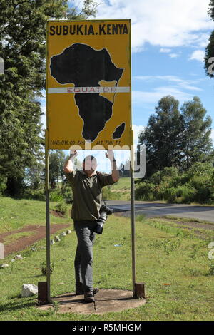 Crossing the equator sign in Kenya Stock Photo - Alamy