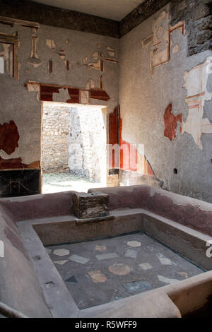 Pompeii. Ancient Roman city. Fullonica of Stephanus, the laundry. It ...