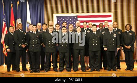 VIRGINIA BEACH, Va. (November 21, 2018) Naval Intelligence Officer ...