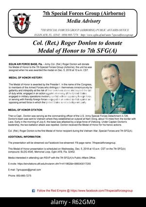 Capt Roger Donlon Stock Photo - Alamy