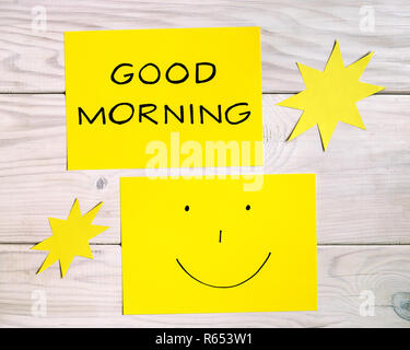 Word sun with sun shapes on wooden table Stock Photo - Alamy