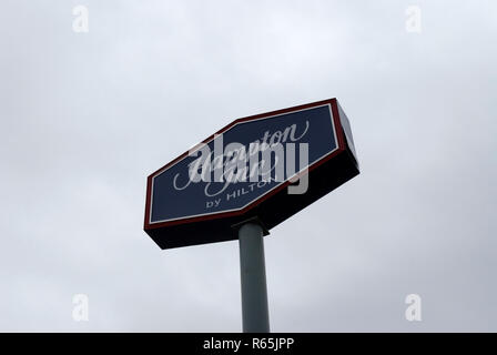Hampton Inn Sign USA Stock Photo - Alamy