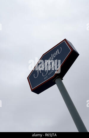 Sign on the side of a Holiday Inn hotel Stock Photo - Alamy
