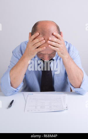 woman budget concern worried worry anxiety anxious solicitous upset ...