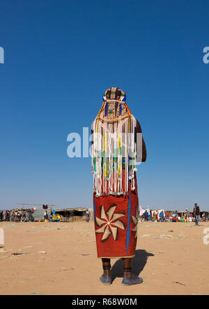Handa tribe women going to the Tuesday market, Huila Province, Hoque ...