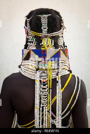 Handa tribe women going to the Tuesday market, Huila Province, Hoque ...