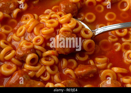 A very close view of canned spaghetti and meatballs Stock Photo - Alamy