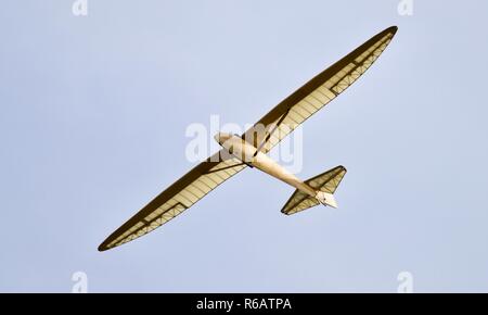 Slingsby Sailplanes Kirby Kite glider flying at the Shuttleworth Trust ...