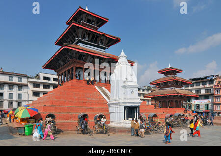 Maju Dega Hindu temple dedicated to Shiva for nepali people and foreign ...