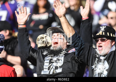 Baltimore, Maryland, USA. 26th Jan, 2016. Medics look after TONY ...