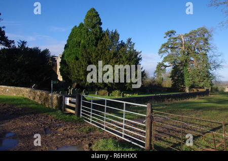 Chastleton. The Macmillan Way. Long-distance trail. Oxfordshire ...