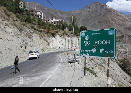 India, Himachal Pradesh, Kinnaur, Pooh village on Hindustan-Tibet ...