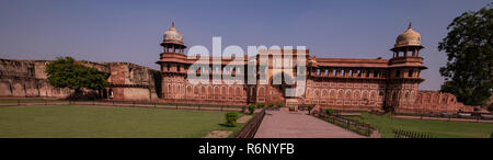 Emperor Akbar the Great Stock Photo - Alamy