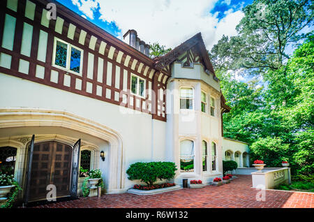 Callanwolde Fine Arts Center Gothic-Tudor mansion on a 12.5 acre estate ...