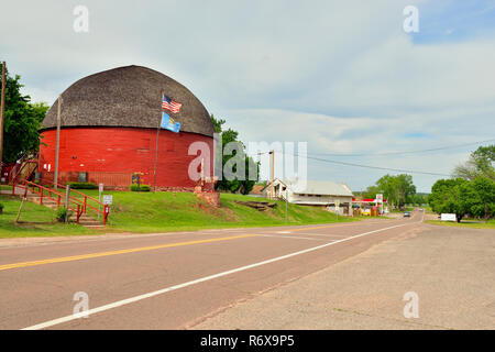 Round barn along Route 66, Arcadia, Oklahoma, USA Stock Photo - Alamy