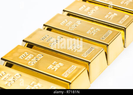 200g gold bar, 999.9 pure gold Stock Photo - Alamy