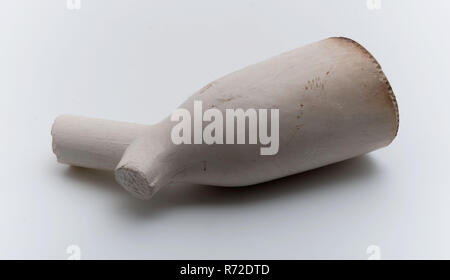 Pipe head, white baking clay, pipe head soil found ceramic pipe earth ...
