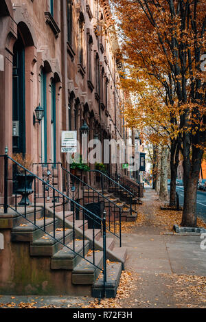 Colorful townhouses in downtown Philadelphia Pennsylvania USA Stock ...