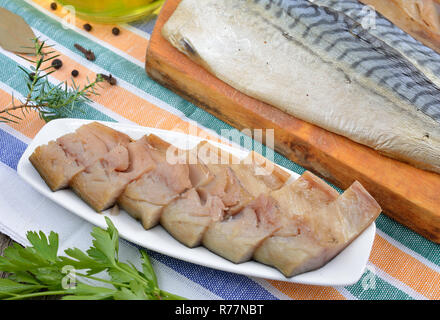 Cold smoked mackerel Stock Photo - Alamy