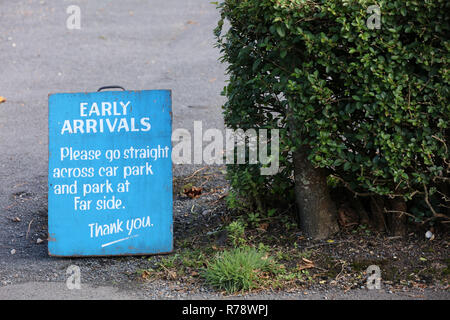 September 2016 - Early arrival signs in a parking lot late arrivals ...