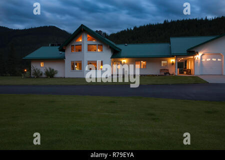 Luxury sprawling house on a ranch in Montana, USA Stock Photo - Alamy