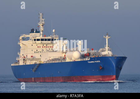 LPG Tanker Trammo Paris Stock Photo - Alamy