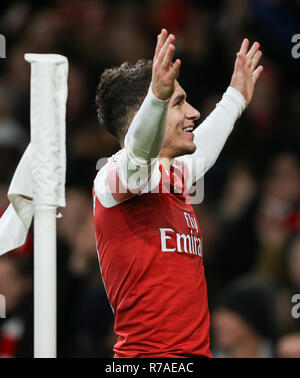 Lucas Torreira of Arsenal Celebrates scoring to make it 1-0 during the ...