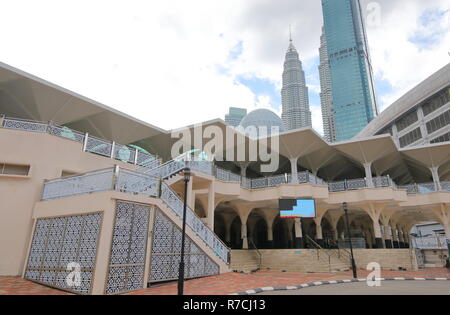 Masjid Say Skakirin mosque in Kuala Lumpur Malaysia Stock Photo - Alamy