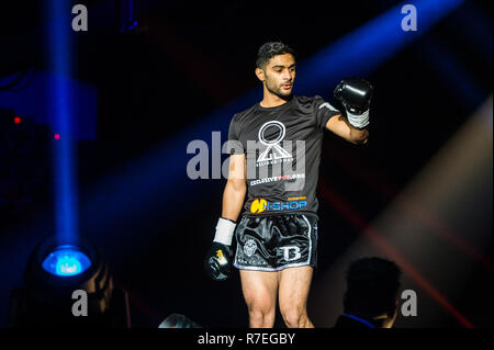 Rotterdam, Netherlands 08 december 2018 Kickboxing Glory 62 L-R Donovan ...