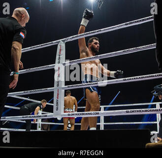 Rotterdam, Netherlands 08 december 2018 Kickboxing Glory 62 L-R Donovan ...