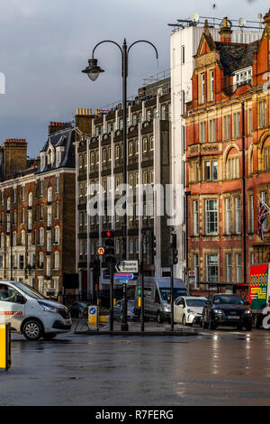 The Lister private hospital in Chelsea, London, England Stock Photo - Alamy