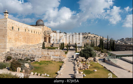 Panorama of Mosque of Al-aqsa (Dome of the Rock) on Temple Mount ...